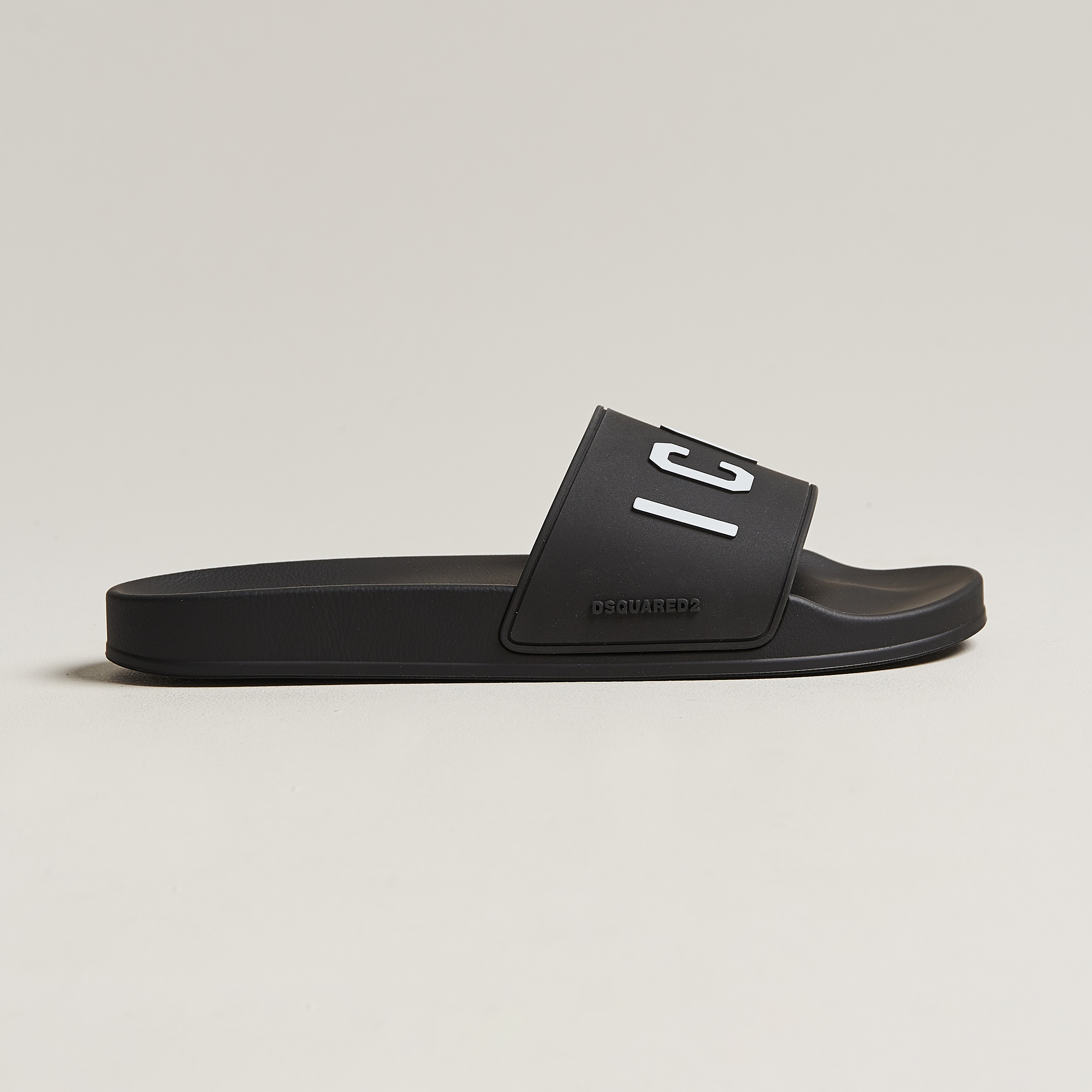 Dsquared2 Be Icon Slides Black bei Care of Carl